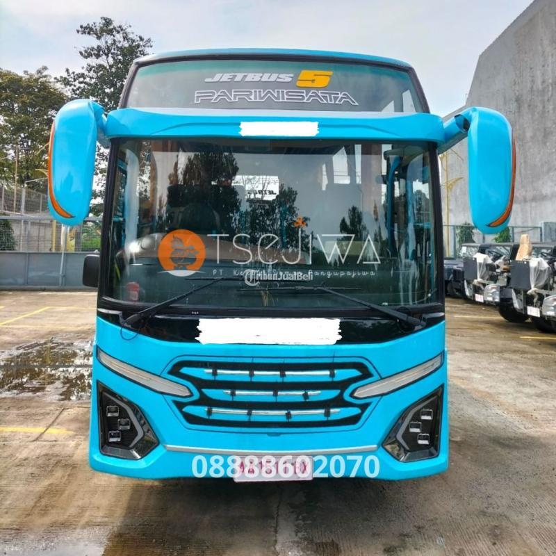 Bus Medium Pariwisata Dijual Mitsubishi Canter JB5 di Depok Jawa Barat ...