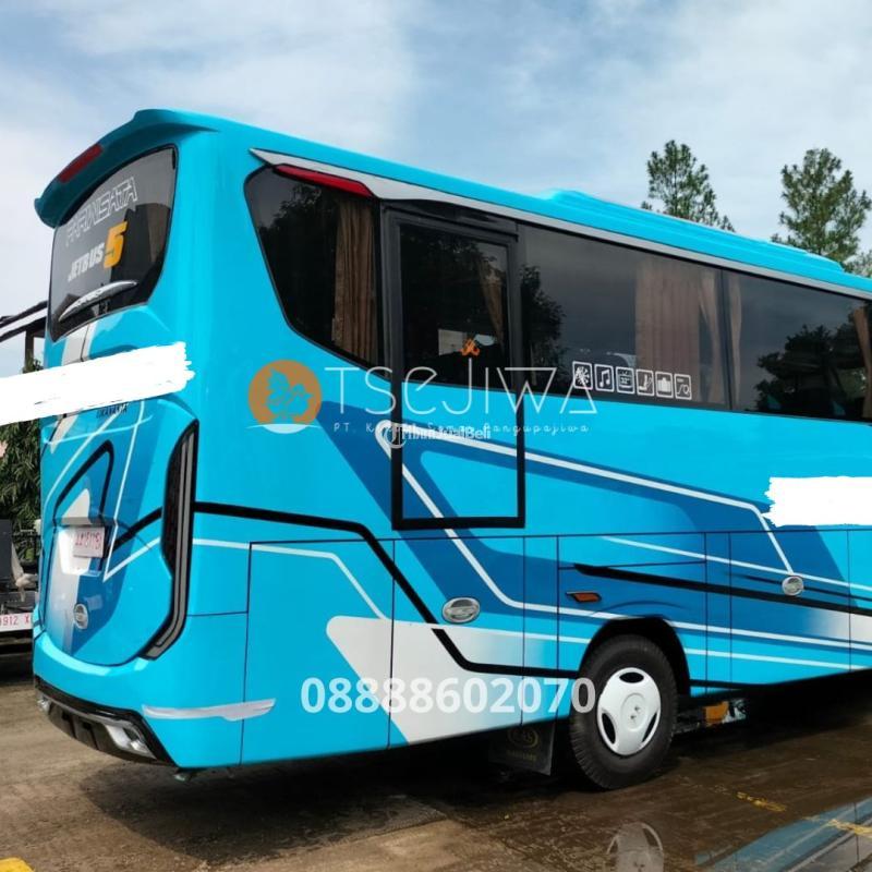 Bus Medium Pariwisata Dijual Mitsubishi Canter JB5 di Depok Jawa Barat ...