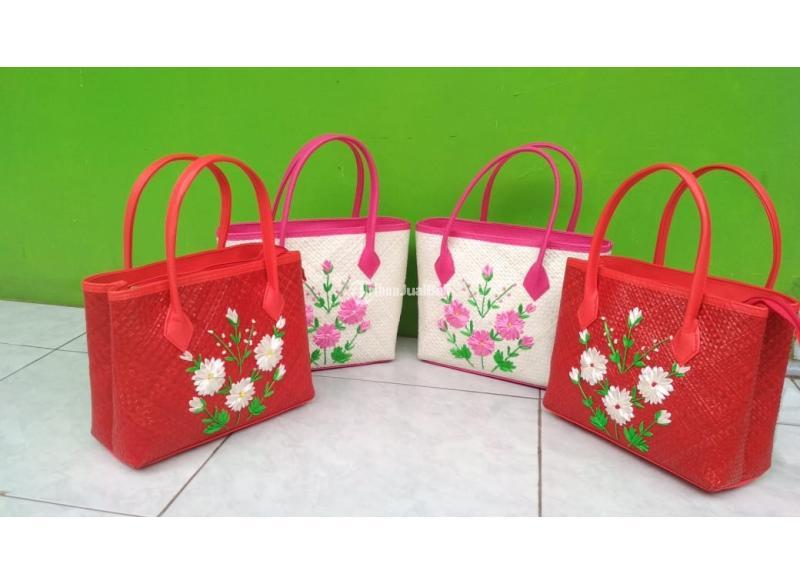 Tas Pandan Anyam Hias Bunga di Sleman Yogyakarta - Tribun JualBeli