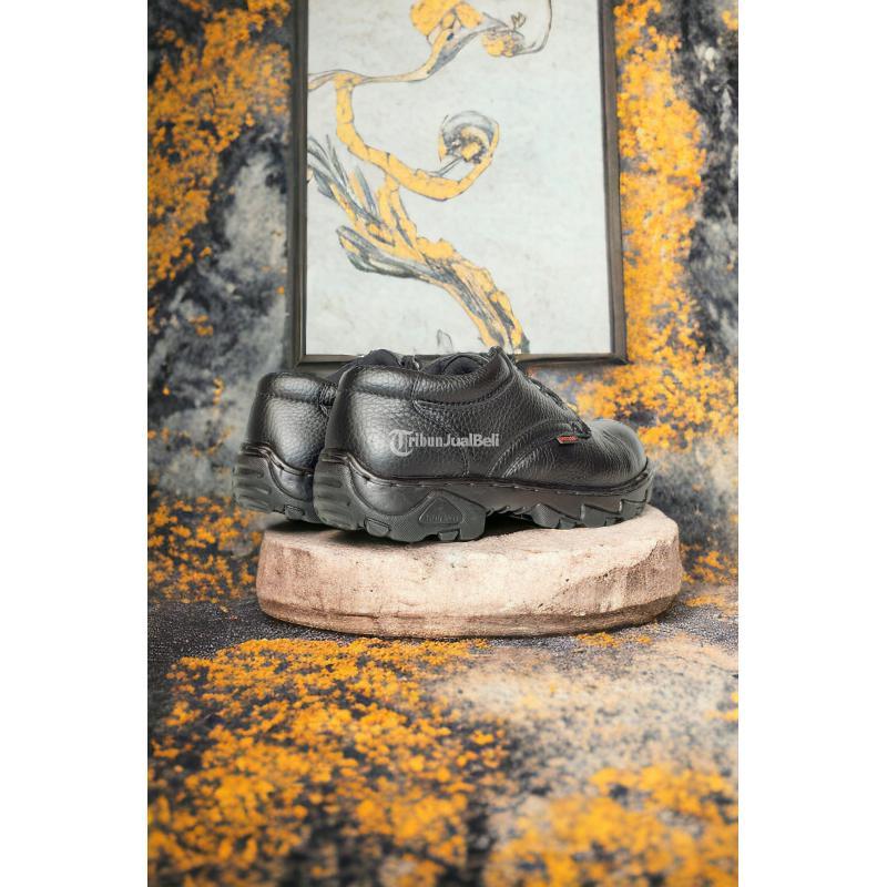 Sepatu Safety Kebomas Murah di Gresik - Tribun JualBeli