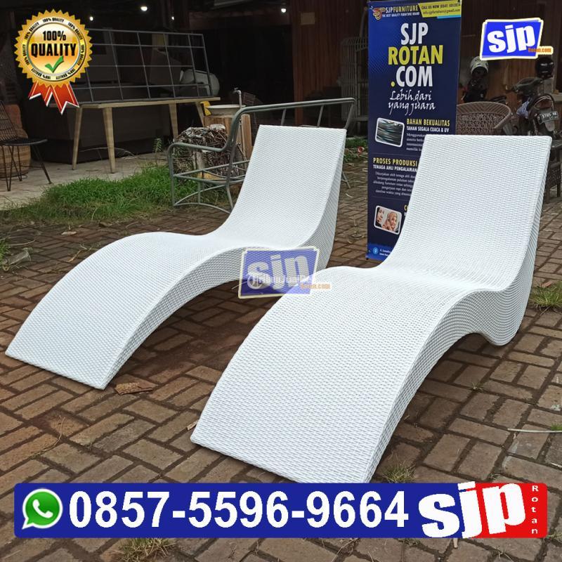 Sunbed, Sun Lounger, Kursi Santai Kolam Renang Lengkung di Batu - Tribun JualBeli
