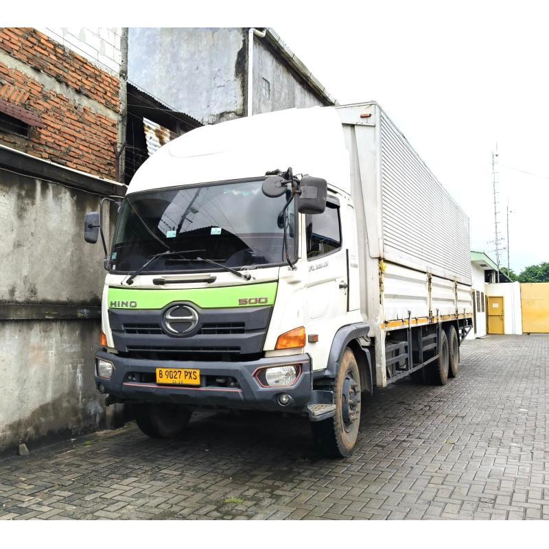 Truk Hino Tronton 6x2 FL260JW Wingbox 2018 Bekas di Jakarta Utara ...