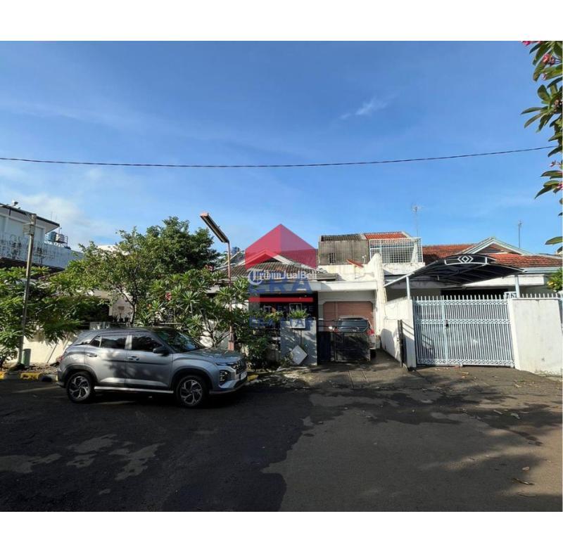 Dijual Rumah Hitung Tanah di Taman Kebon Jeruk Intercon, 10 menit ke ...
