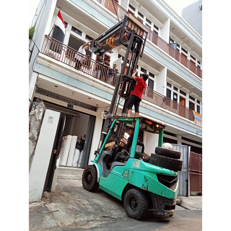 Sewa Rental Forklift 3 Ton sampai 15 Ton Menteng, Senen, Tanah Abang di Jakarta Pusat - Tribun ...