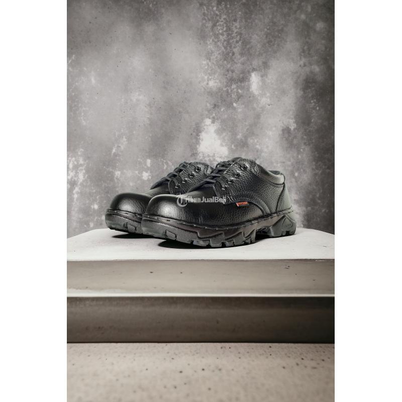 Tebaru Safety Shoes Untuk Kitchen di Bekasi - Tribun JualBeli