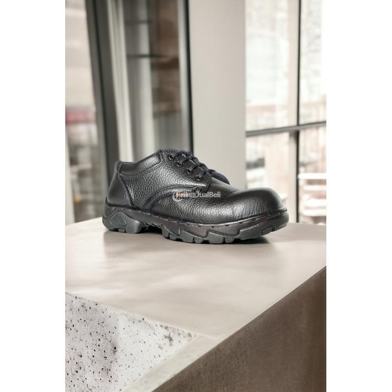 Tebaru Safety Shoes Untuk Kitchen di Bekasi - Tribun JualBeli