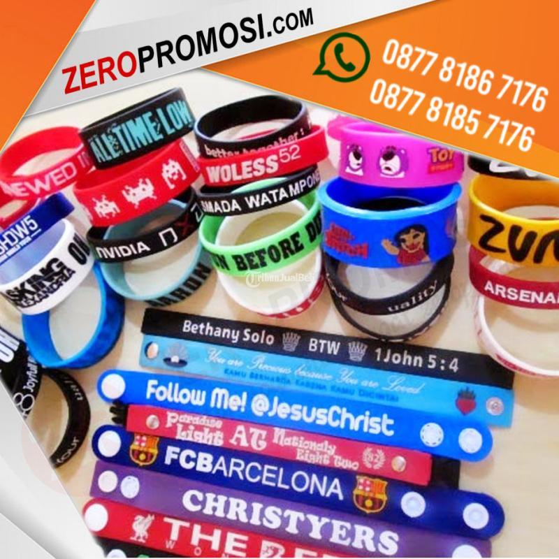 Gelang Karet Custom dengan Sambungan Kancing untuk Souvenir Event di ...