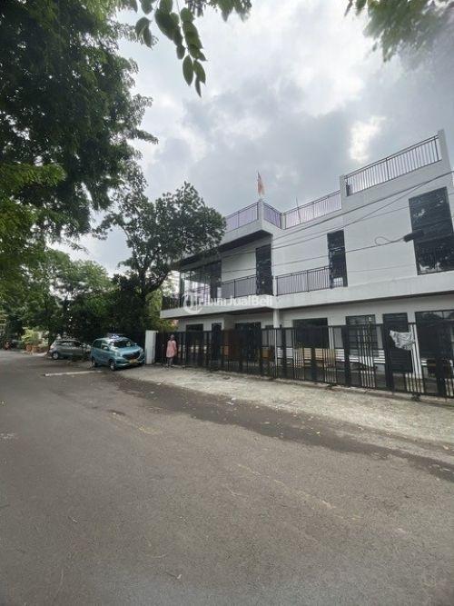 Dijual Rumah Hoek 2 Lantai di Tebet Mas Indah, Hanya 9 Menit ke Tol ...