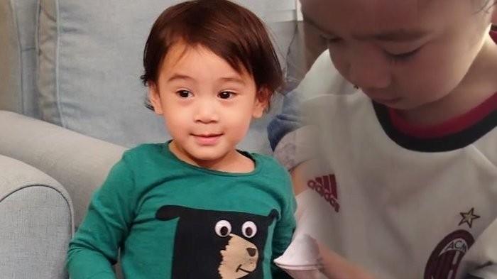 Dari Topi Hingga Sepatu, Deretan Fashion Rafathar Ini Harganya Bikin ... Dari Topi Hingga Sepatu, Deretan Fashion Rafathar Ini Harganya Bikin ...