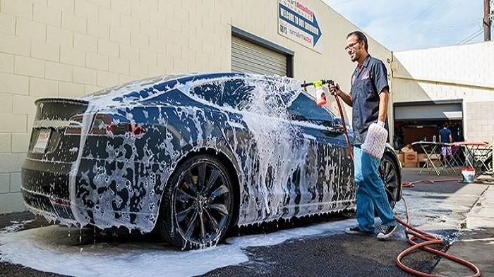 Begini Cara Mencuci Mobil yang Benar - Blog TribunJualBeli.com