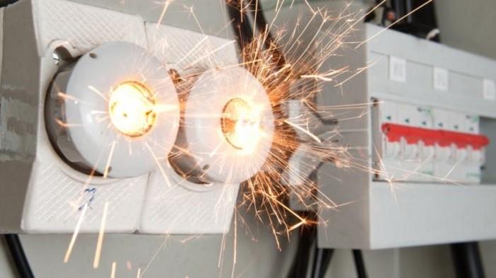 Listrik Rumah Anda Sering Konslet? Ini Cara Mengatasinya - Blog ...