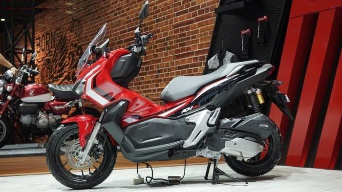 Resmi Rilis di Indonesia, Segini Harga Motor Matic Model Adventure ...