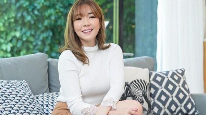 Jadi Sorotan, Intip Penampilan Seksi Gisella Anastasia Foto Bareng Gempi - Blog TribunJualBeli.com