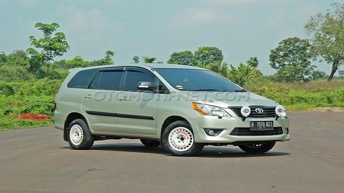 Cek Harga Toyota Rush dan Grand Innova Seken Tahun 2007, 2010 dan 2011 ...