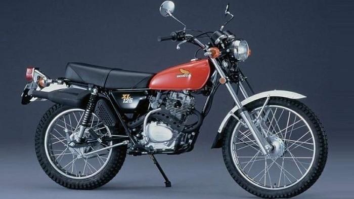 Masih Banyak Diburu, Ini 4 Motor Trail Jadul yang Layak Dipilih - Blog TribunJualBeli.com