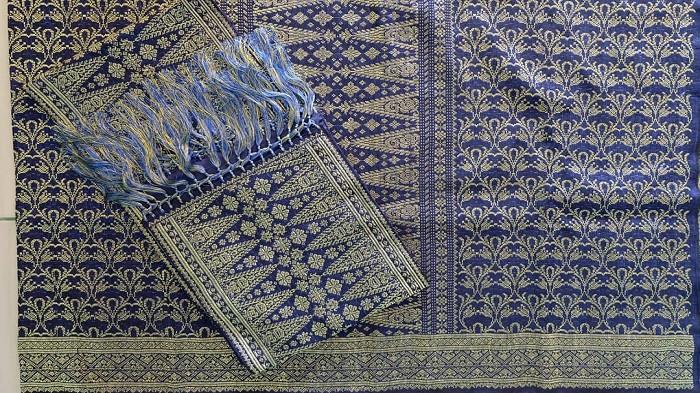 Melalui Kain Tenun Songket Sambas Bisa Hasilkan Omzet Hingga Ratusan Juta Rupiah - Blog ...